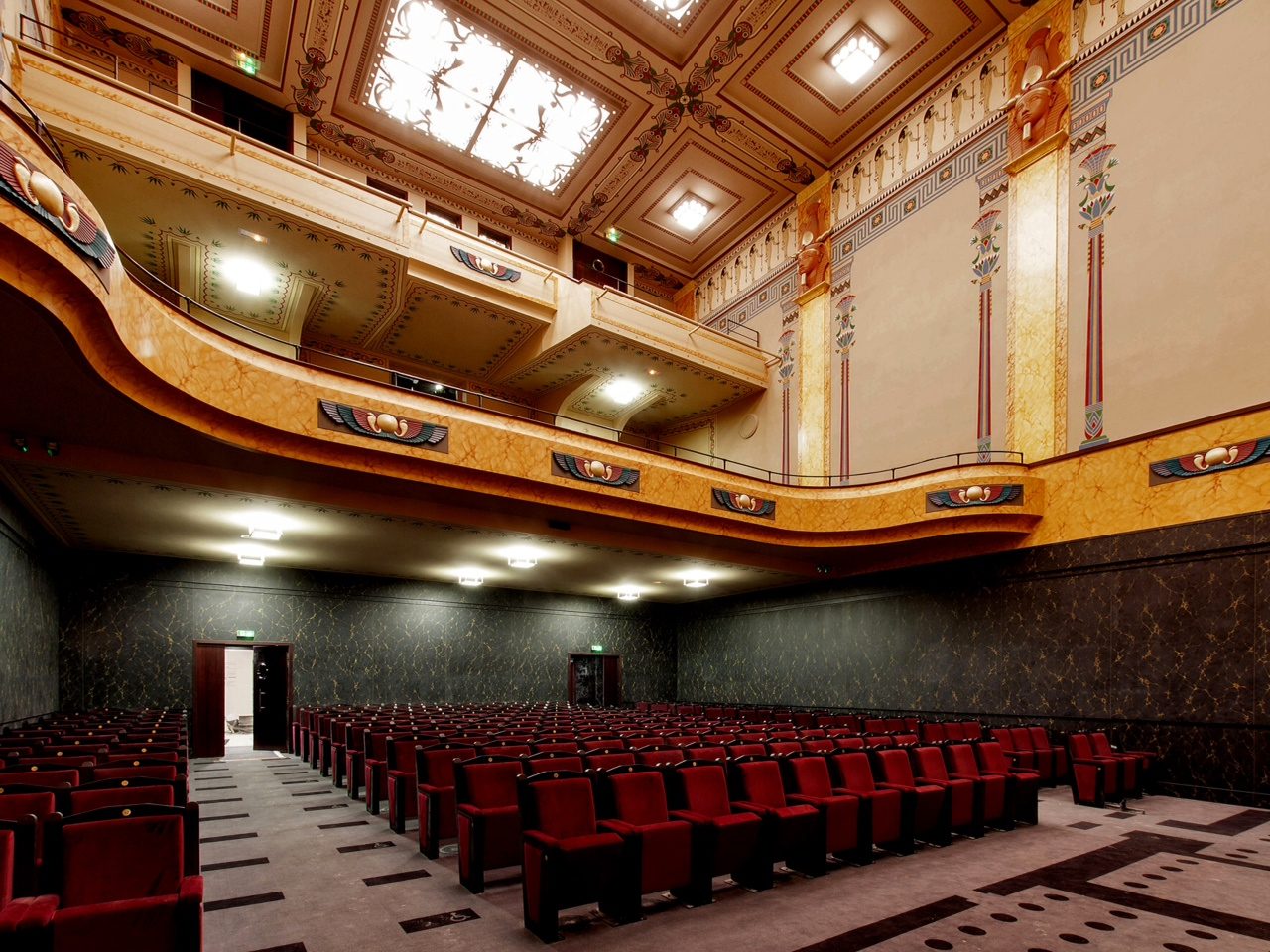 Le Louxor, temple de cinéma • FrenchMania